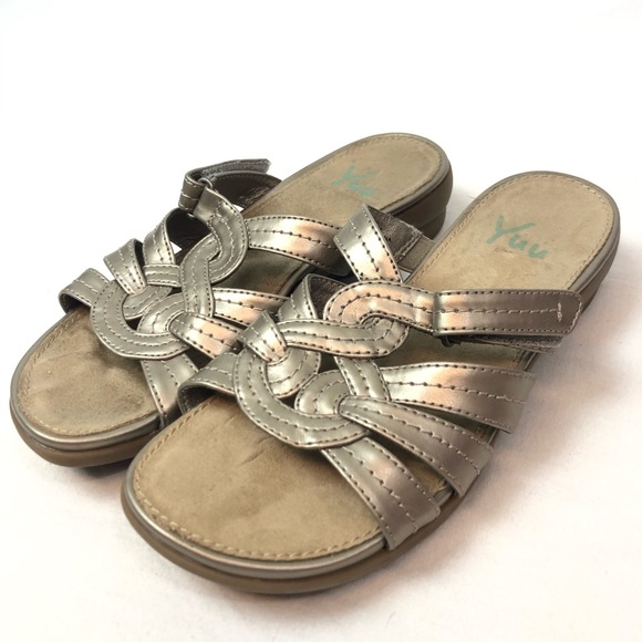 Yuu | Shoes | Yuu Flat Sandals Shoes Soft Comfort | Poshmark